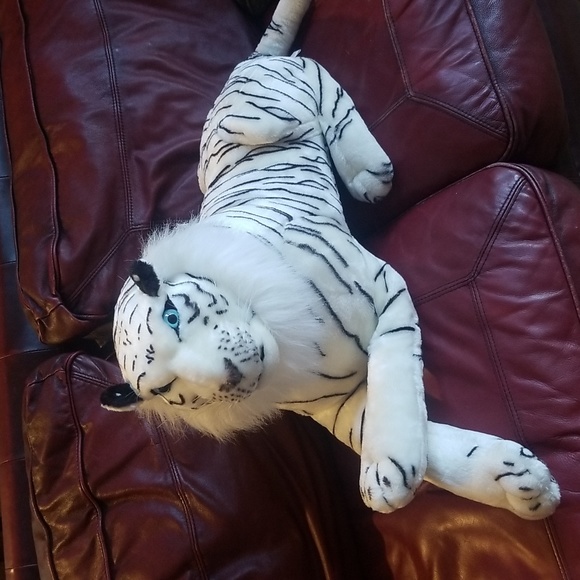 Cuddletown Friends | Toys | Cuddletown Friends White Tiger Large | Poshmark